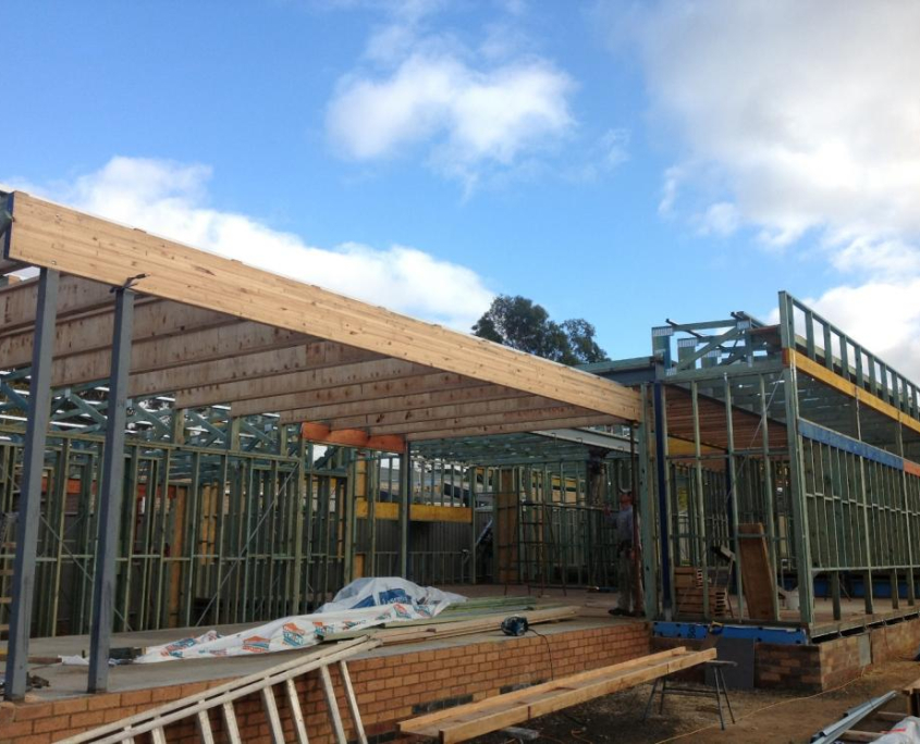 Glulam Timber Beams - The Truss Joint